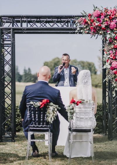 Thème: coloré rouge et fuchsia